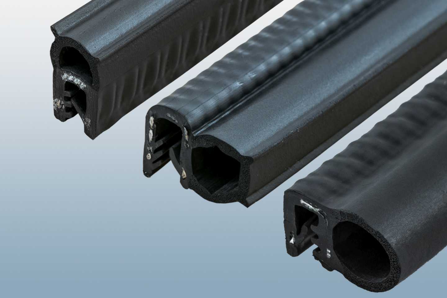 Flexible edge protection profiles and sealing profiles for industry